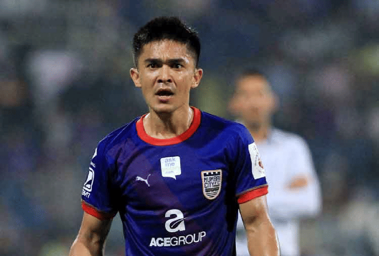 Indian Football Team Captain Chhetri Hands Over Twitter Account To Real ...