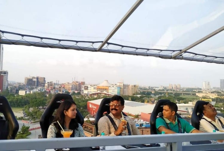 Flying Restaurant In Noida At Garden Galleria Mall Its 160 Feet Above ...