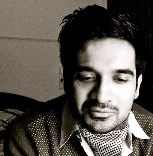 Amber Pandey Recieves Shabd Samman In Category Thaap - Amar Ujala Kavya ...