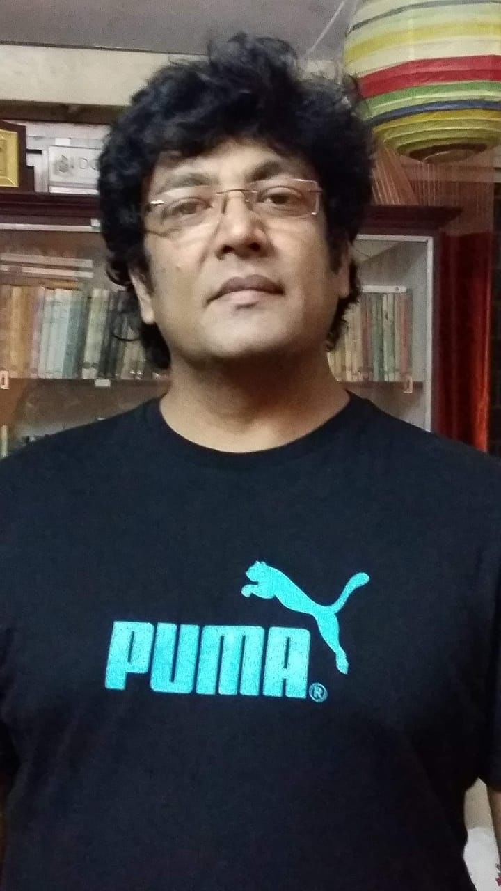 Utpal Banerjee Receives Shabd Samman For Bhasha Bandhu - Amar Ujala Kavya - बांग्ला के ...