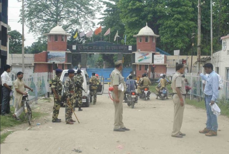 Crpf आतंकी हमला:12 साल चली सुनवाई, 38 की हुई गवाही, पढ़ें पूरी टाइमलाइन ...