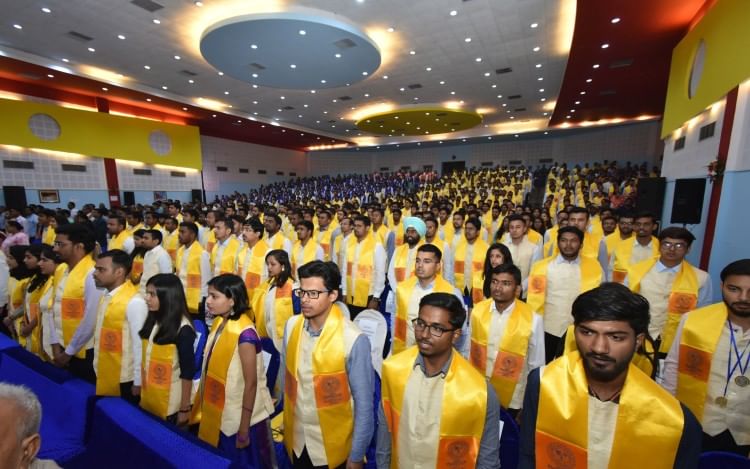 बीटेक के तुषार को इंस्टीट्यूट गोल्ड मेडल - Mnnit Convocation 2019 ...