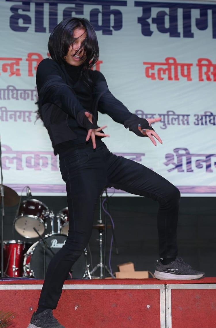 Uttarakhand Famous Song Bedu Pako Bara Masa - Pauri News - बेडू पको ...