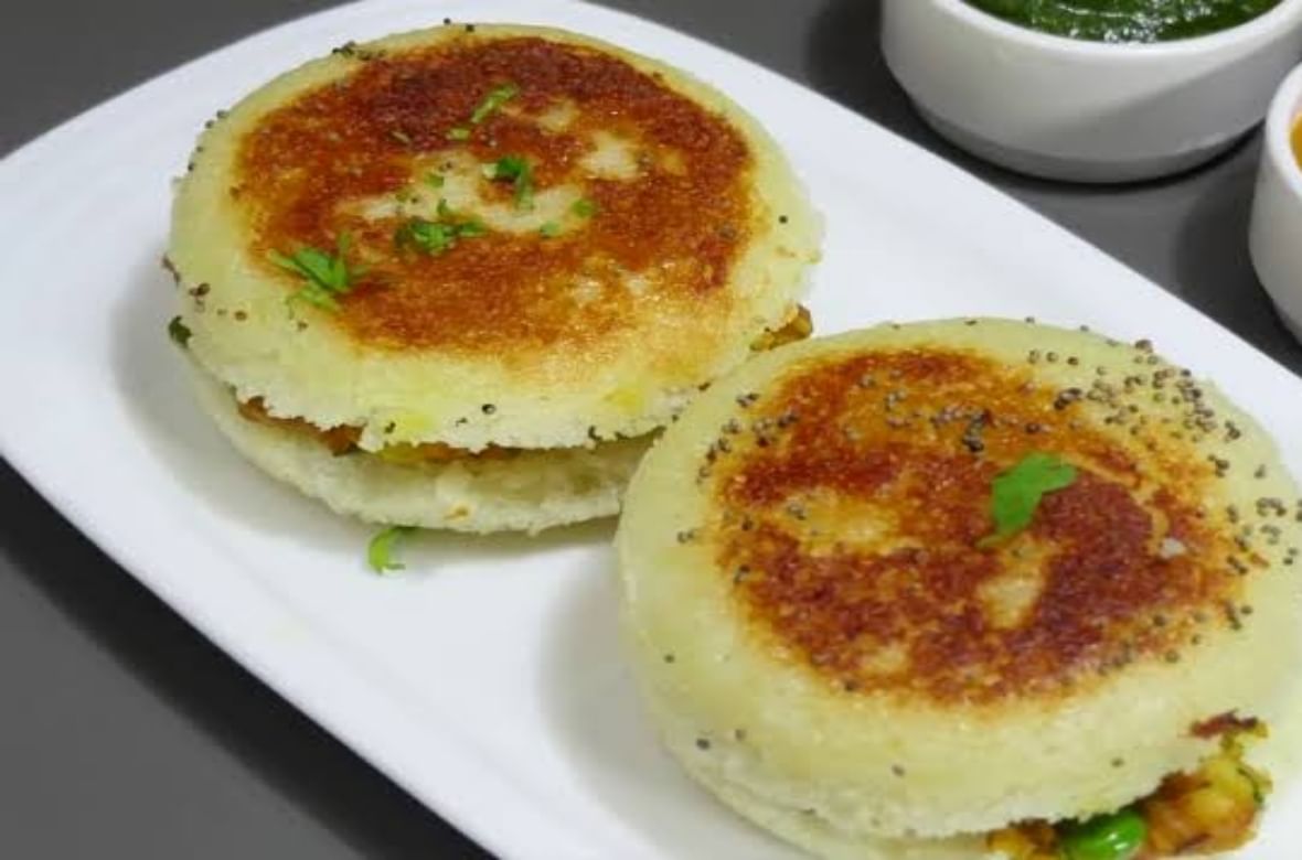 Make Idli Burger For Kids Perfect Fast Food For Snacks - Amar Ujala ...