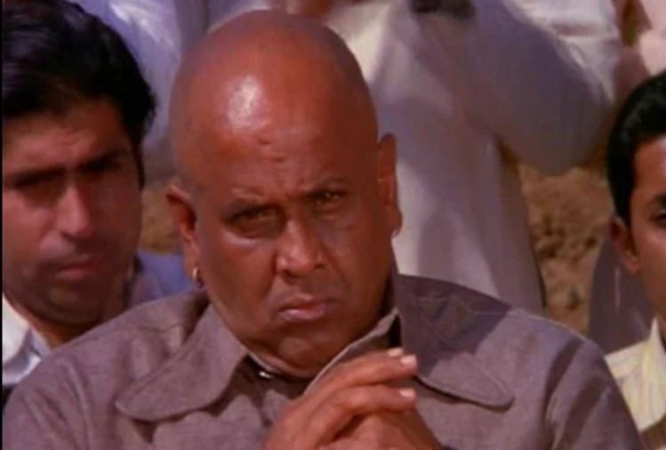 वेटर का काम छोड़ ये एक्टर बना था बॉलीवुड का स्टंट मास्टर, आज बेटा बड़े ...