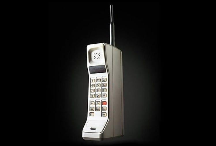 Know About The First Mobile Phone Which Was Used In 1973 - Amar Ujala ...