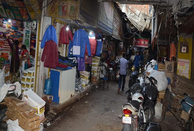 मौत को दस्तक देती और भी हैं मंडियां, जहां धूप नहीं पहुंचती, वहां कैसे ...