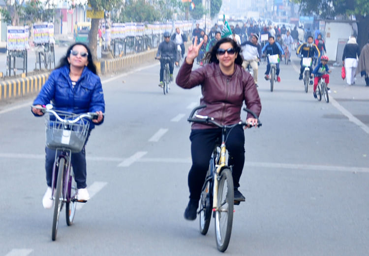 Bicycle Rally Organized To Become Healthy And Save Environment ...