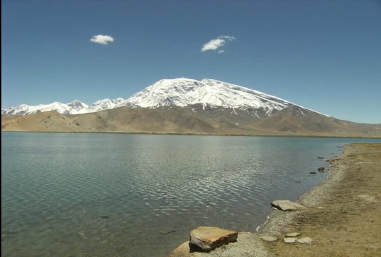 Story Of Karakul Lake Where The Boat Is Impossible To Sail - Amar Ujala ...