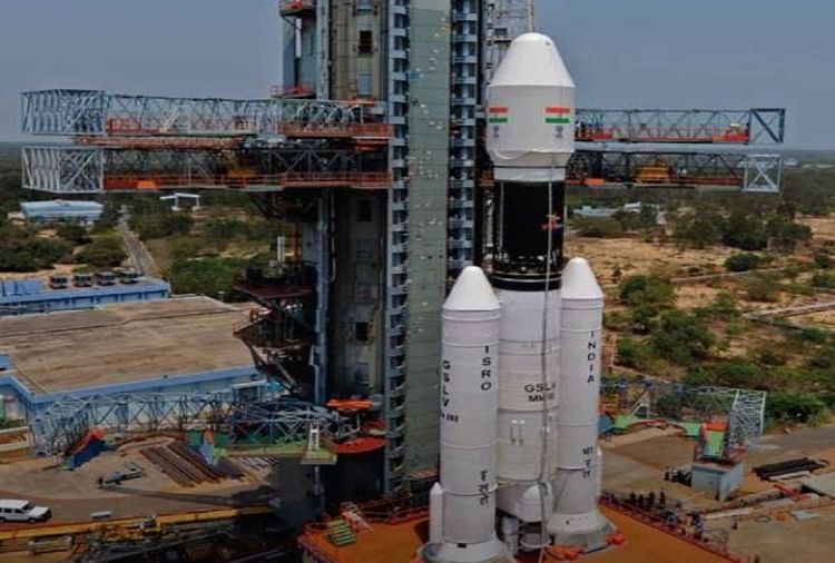 Isro Communication Satellite Cms 01 To Be Launched Today - Amar Ujala ...