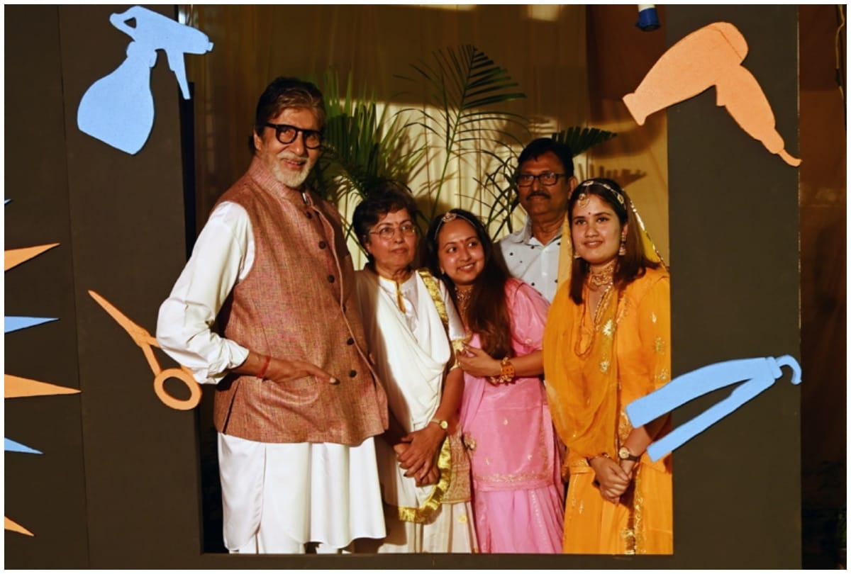 Amitabh Bachchan Makeup Deepak Sawant Completed 47 Years Of ...