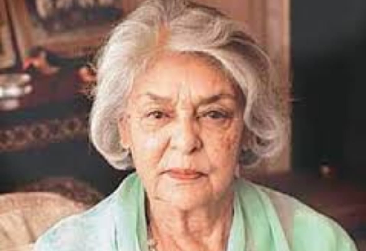 गायत्री देवी:राजशाही ठाठ के साथ ही अपनी शर्तों पर जिंदगी जीने वाली ...