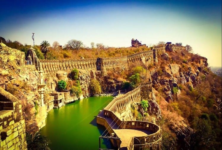 Know About Chittorgarh Fort In Rajasthan Largest Fort Of India - Amar ...