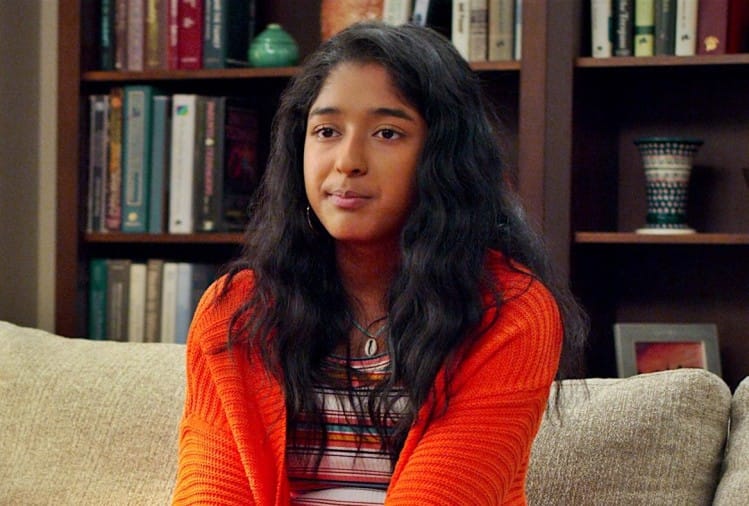 Netflix Never Have I Ever Is Story Of Devi Vishwakumar Aka Maitreyi ...