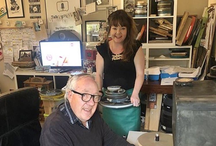 बाप-बेटी ने शुरू किया अपना टीवी चैनल, घर बैठे दर्शकों को मुफ्त में दिखा ...