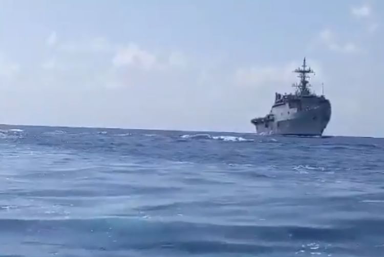 Operation Samudra Setu Phase 2 Ins Jalashv Returns To Maldives To Take Indians - Amar Ujala ...