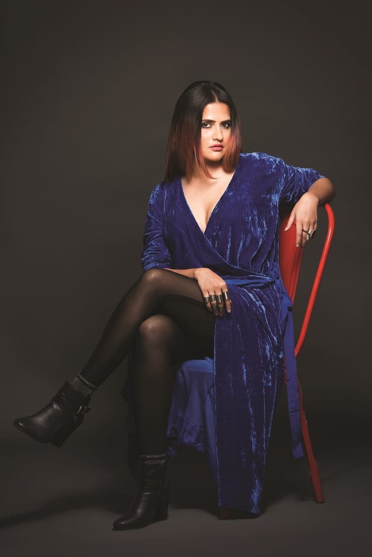 Sona Mohapatra Gets Trolled After React On Modi Government For Indian ...