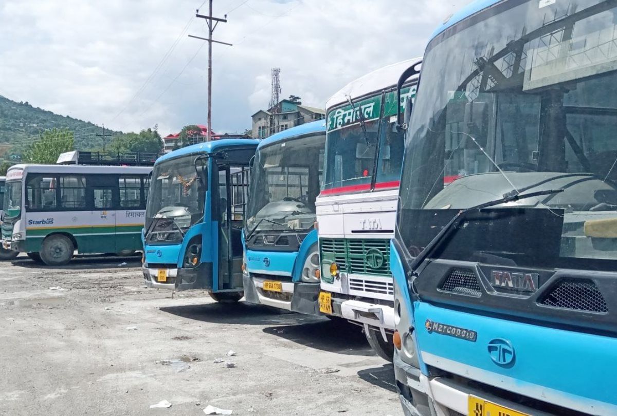 Hrtc Employees Cancelled Strike After Meeting With Acs Jc Sharma - Amar ...