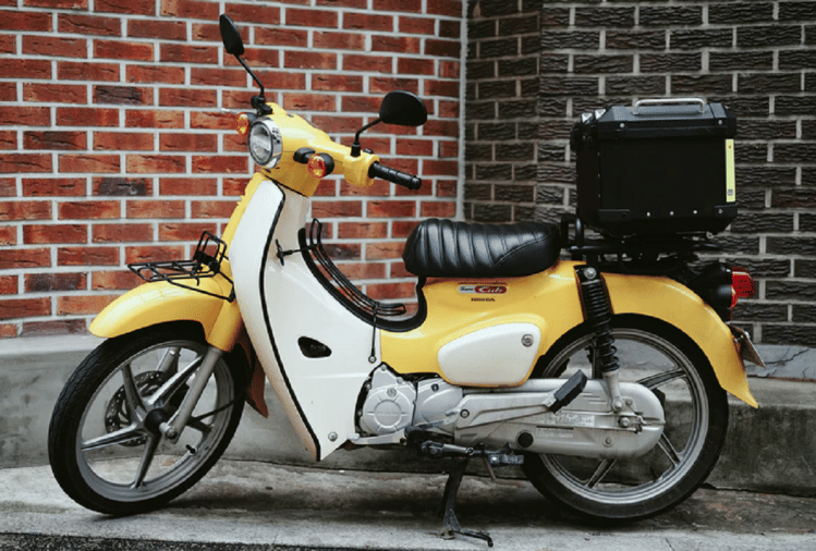 क्या Bajaj Chetak की तरह फिर सड़कों पर वापस आ रही है Kinetic Luna? - Is ...