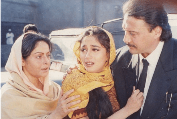 Khal Nayak:'खलनायक' के 30 साल पूरे होने पर भावुक हुए संजय दत्त, जैकी ... Khal Nayak:'खलनायक' के 30 साल पूरे होने पर भावुक हुए संजय दत्त, जैकी ...