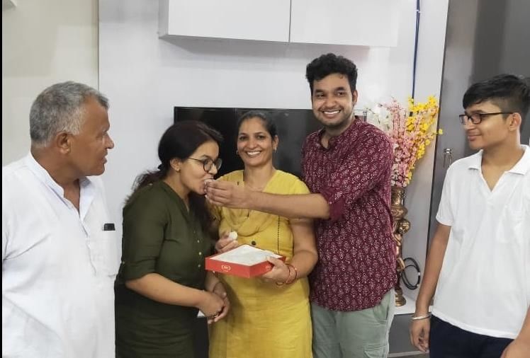 Pcs 2018:पांच साल की मेहनत फिर पहले प्रयास में टॉपर बनी बेटी, बड़े काम ...