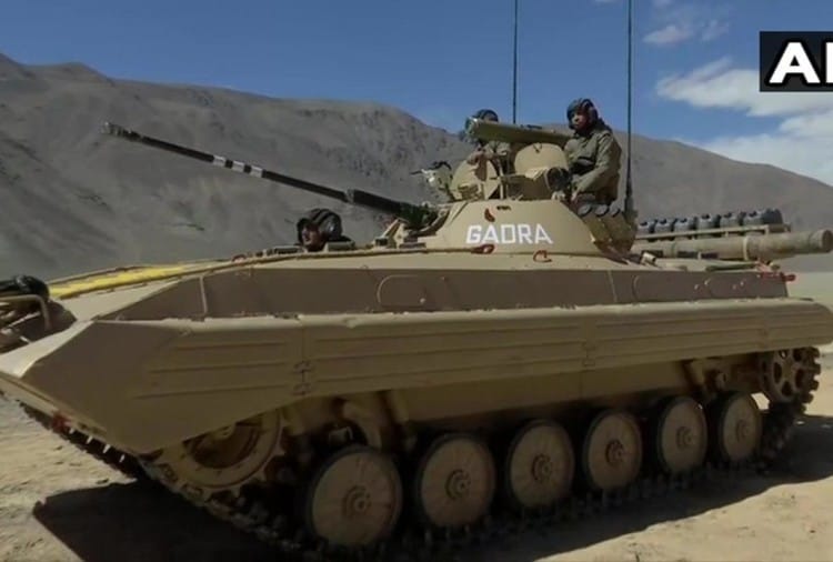 India China Standoff Army Deployes T 90 & T 72 Tanks Along With Bmp 2 ...