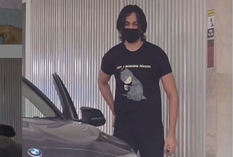 कार्तिक आर्यन की फिल्म 'धमाका' का फर्स्ट लुक आया सामने, निभाएंगे ...