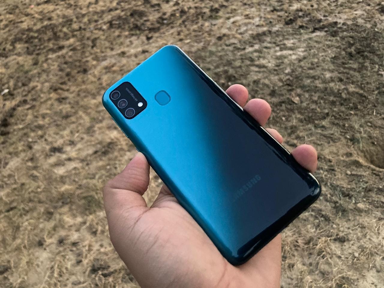 Samsung Galaxy F41 Review:कितना दम है सैमसंग के F सीरीज के पहले फोन में ...