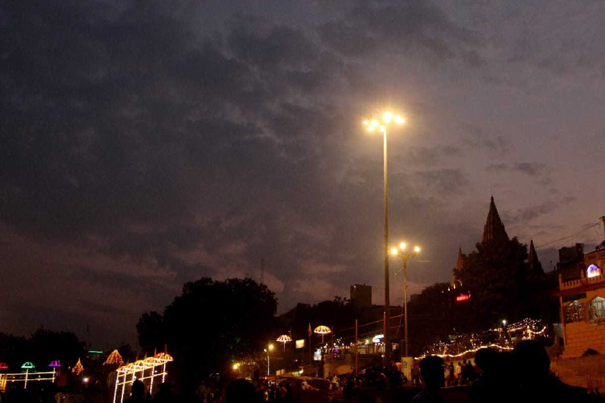 Varanasi Weather Update Melting Increased In Varanasi, 'cold Front ...