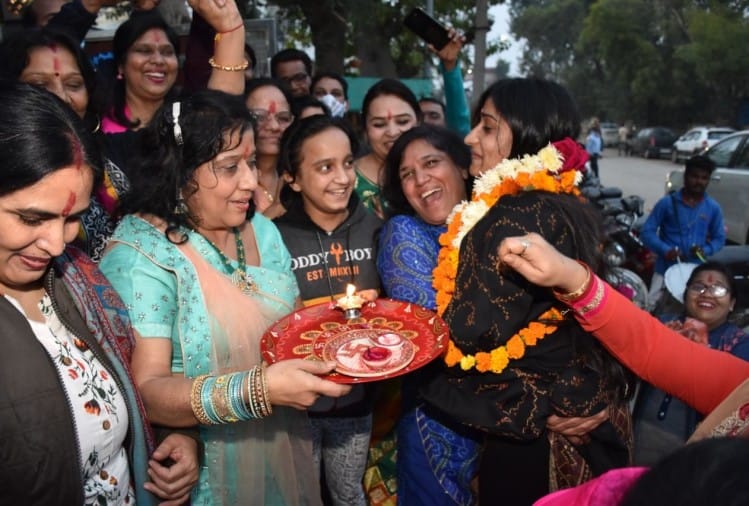 Lok Sabha Speaker Om Birla Daughter Anjali Birla Selected In Upsc Know ...