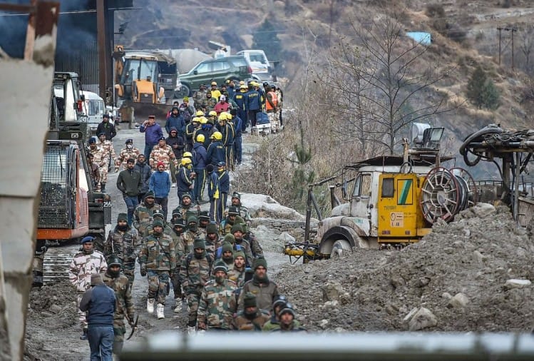 बाढ़ से बचाव:26 राज्यों व तीन केंद्र शासित प्रदेशों में एनडीआरएफ की 119 ...