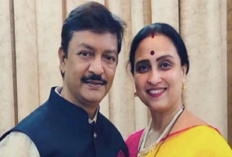 Maharashtra Bjp Leader Chitra Wagh Husband Booked By Acb In ...