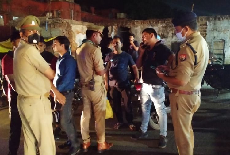 Sho Suspended And Co Removed In Gagaha Double Murder Case Gorakhpur ...