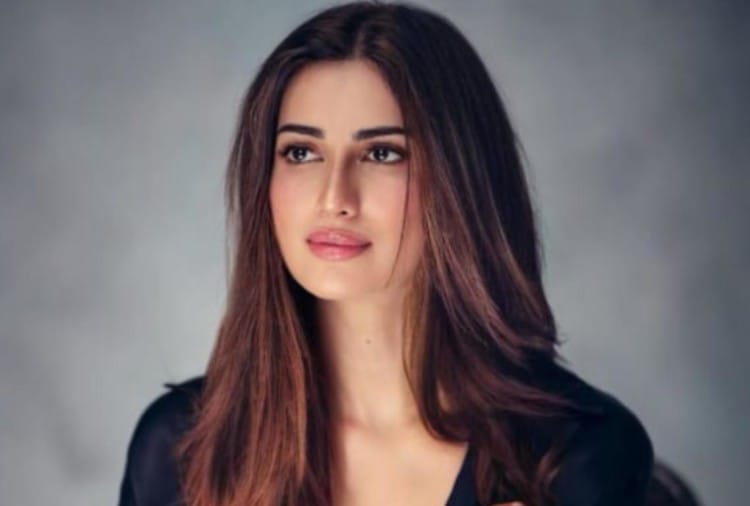 तस्वीरें:जानें कौन हैं दीक्षा सिंह, जो रह चुकी हैं मिस इंडिया रनर अप ...