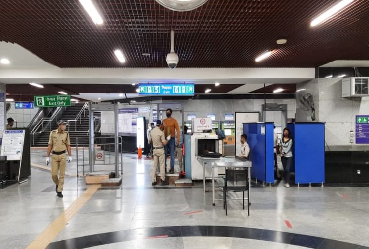 Delhi Metro Yellow Line Updates Entry For Four Stations Are Temporarily ...