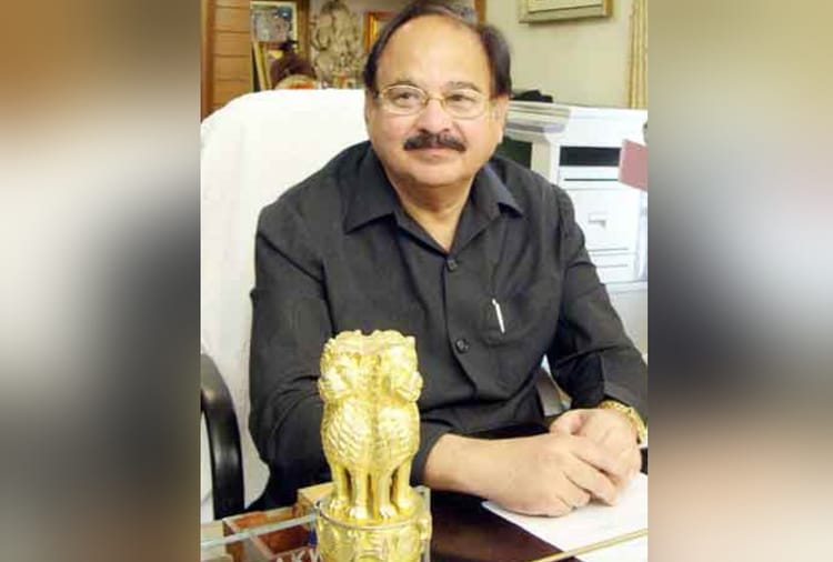 Ashok Kumar Walia Congress Leader And 15 Year Minister In Sheila Dixit ...