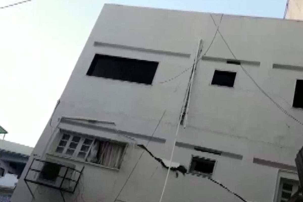 Five Story Building Collapsed In Ahmedabad In Aftermath Of Cyclone ...