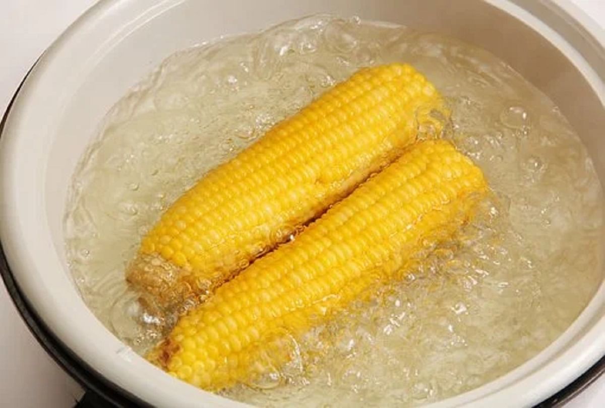 how to boil the corn in hindi