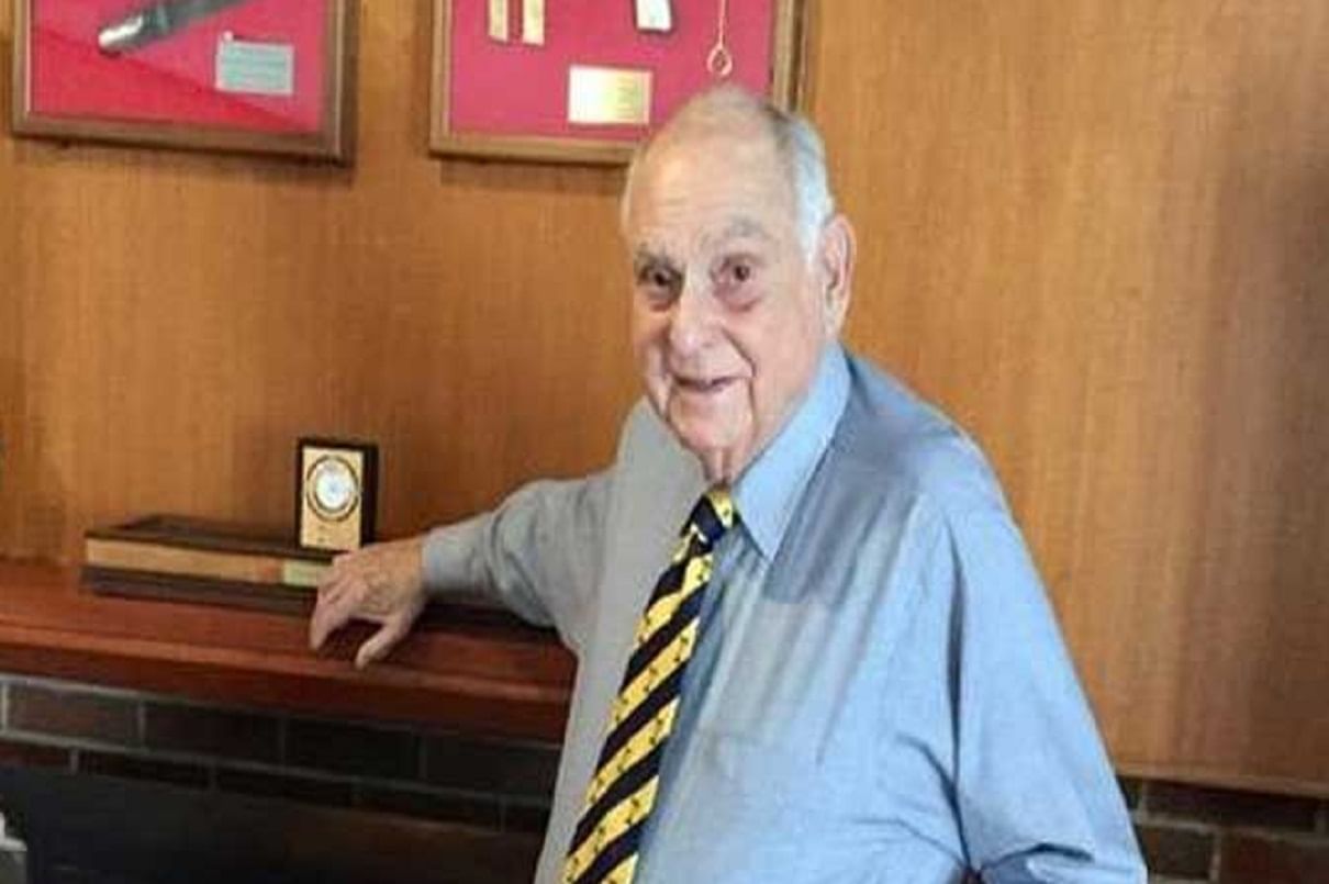 Pakistan First President Iskandar Mirza Son Humayun Mirza Passes Away ...