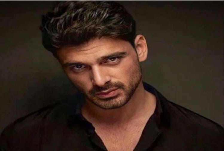 365 Days Actor Michele Morrone Slams Leak Of Private Pics Says 'it's ...