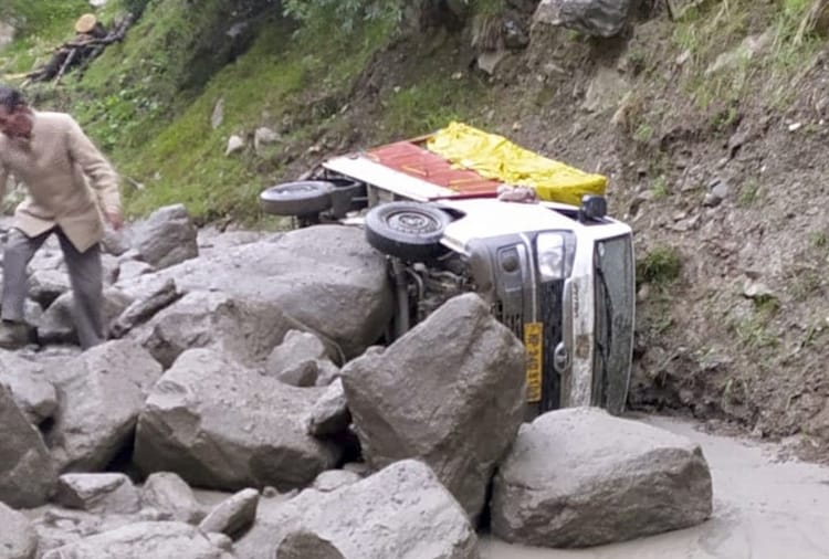 Lahaul Spiti Tozing Nullah Flash Flood Four Died Bhimsei Mandi Himachal Pradesh - Amar Ujala ...