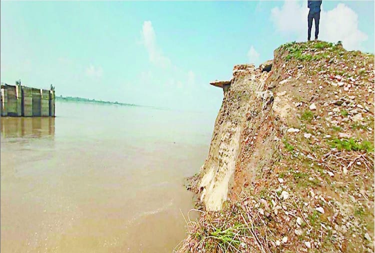 70 Meters Approach Road Of Four Lane Bridge Built On Saryu River Washed ...
