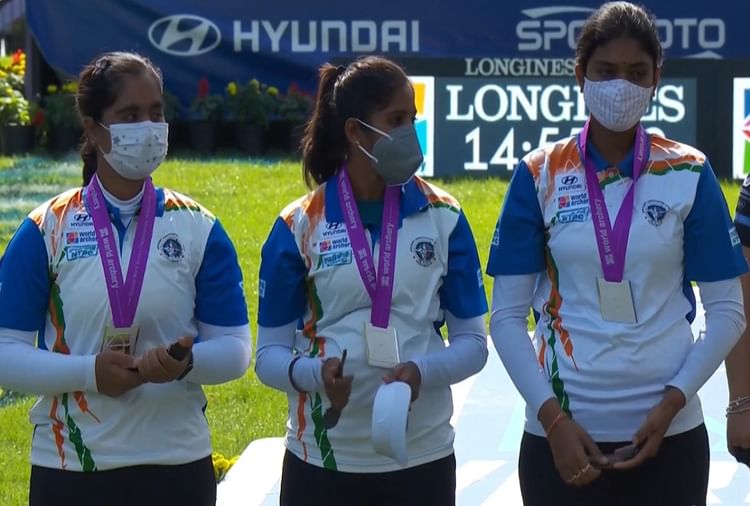 Indian Compound Women Team Of Vj Surekha Kirar Muskan And Priya Gurjar ...