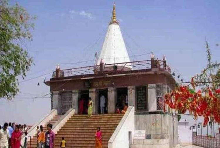 Mysterious Story Of Maihar Devi Temple Where Alha Udal Is Still Coming ...