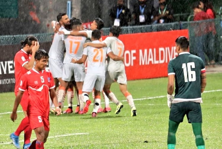 Football Indian Wins Saif Cup Eight Time Beats Nepal By 3 Goals In ...