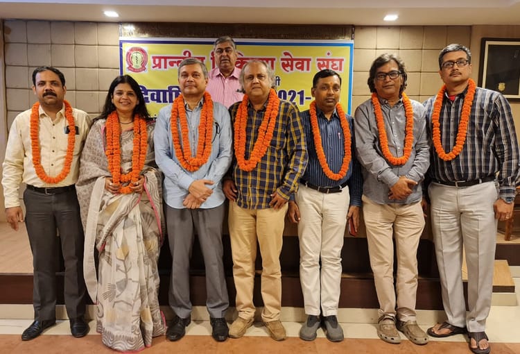 चुनाव परिणाम:प्रांतीय चिकित्सा सेवा संघ के अध्यक्ष चुने गए डॉ. संजय राय, डॉ. आरएन सिंह बने सचिव ...