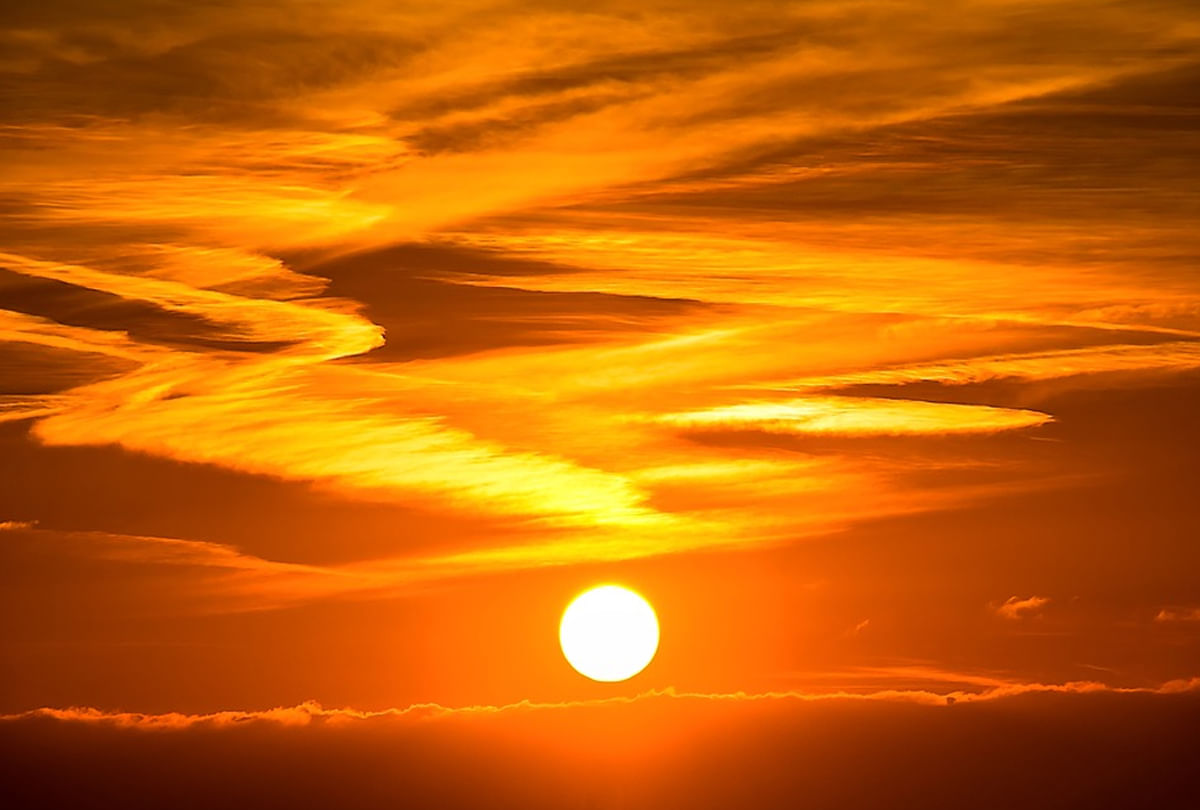 Earths Sun Know Interesting Facts About The Suns Age Size And History ...