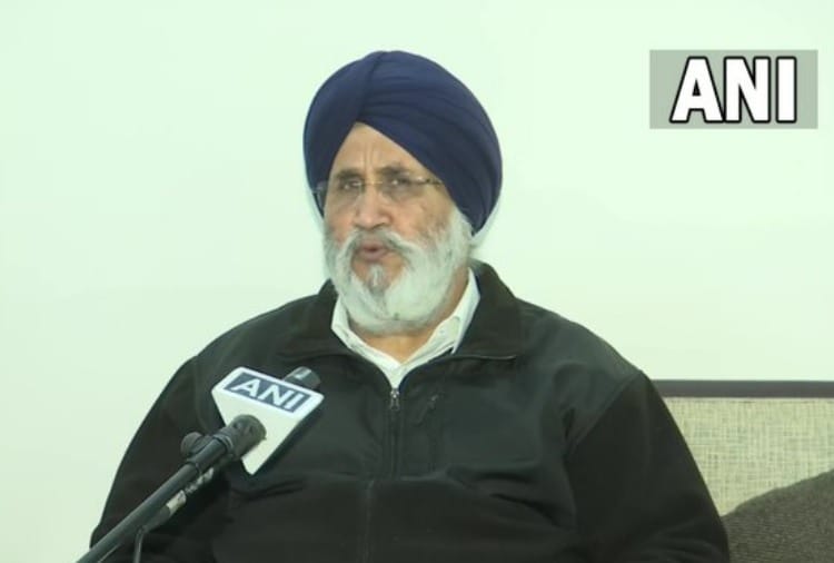 शिअद का हमला:सिद्धू सिर्फ पब्लिसिटी चाहते, उन्हें पता पाकिस्तान के पक्ष ...
