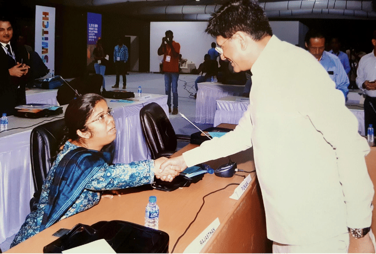 Ias Arti Dogra Biography Short Height Ias Life Story - Amar Ujala Hindi ...