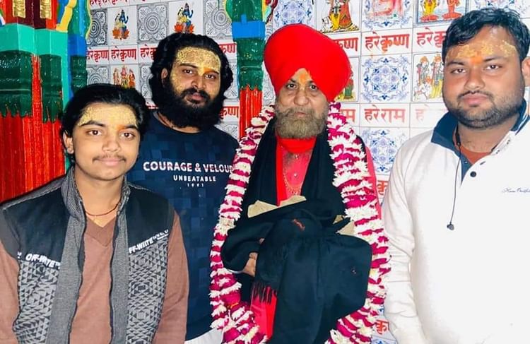 Singer Lakhbir Singh Lakha Had Darshan Of Ramlala - Ayodhya News - गायक ...